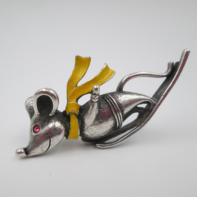 Butler And Wilson Brooch Skier Mouse Silver Enamel 1970s | El ...