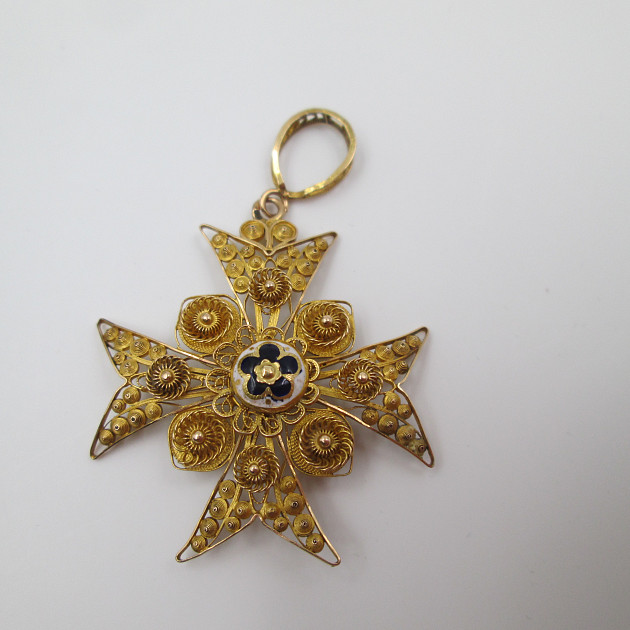 Maltese Cross Filigree Pendant Regional Jewelry 18k Gold | El ...