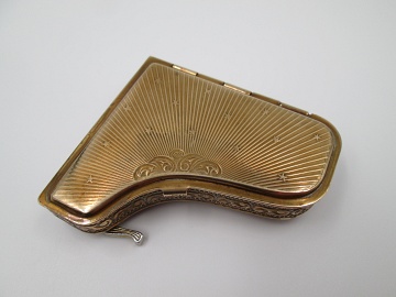 pygmalion sonato piano musical powder compact gold plated