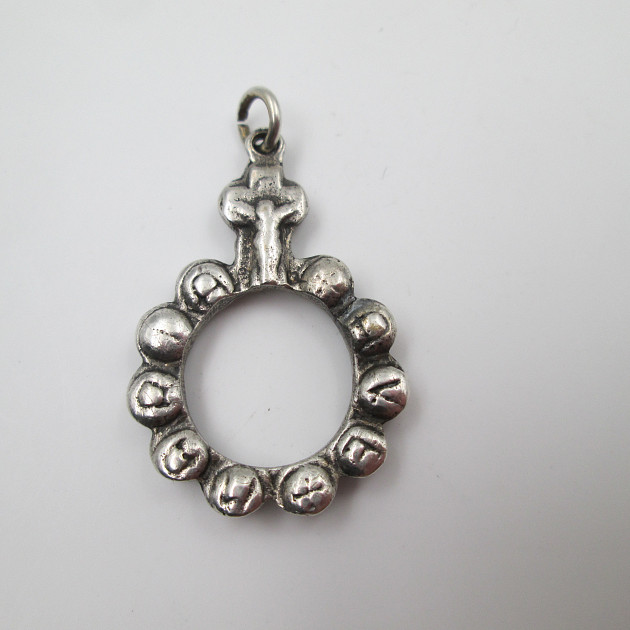 Rare Finger Rosary Pendant Silver Virgin And Crucifix | El ...