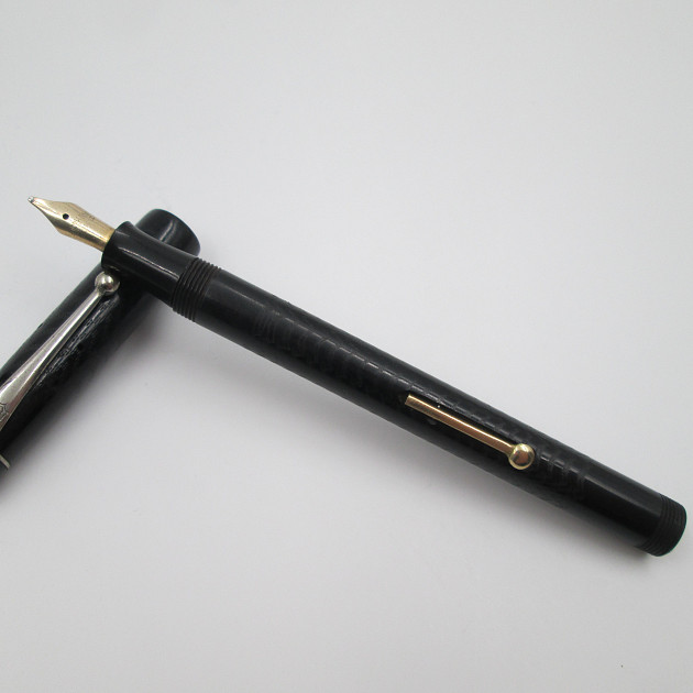 Royal Black Hard Rubber Bitone Metal 14k Gold Nib 1920s | El ...
