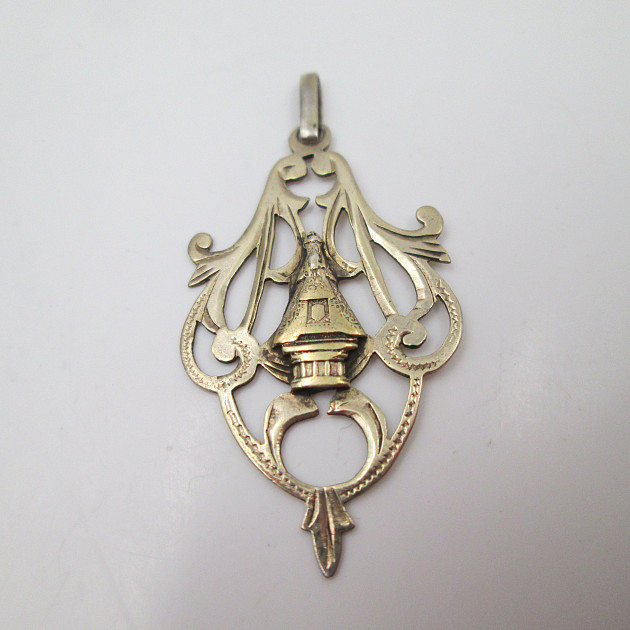 Virgin With Mantle Medal Vermeil Silver Openwork Design | El Coleccionista Ecléctico